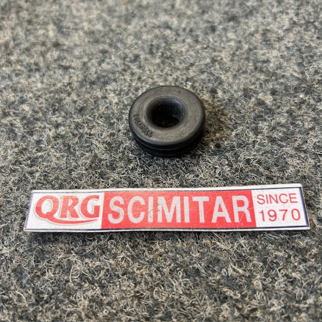 90367 Drop Leg Rubber Insulator Bush - SE5a/SE6/a/b - QRG Scimitar Parts